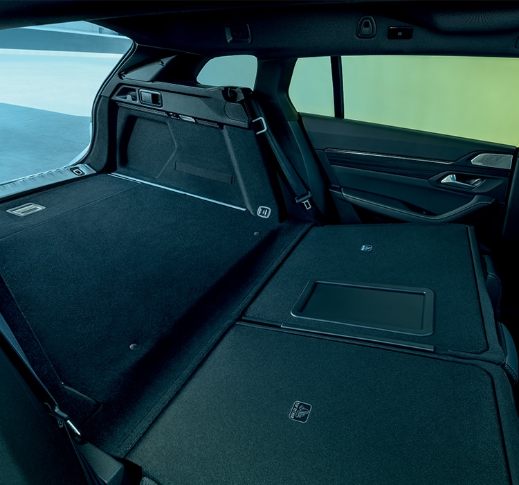 Nuova Peugeot 508 SW PSE Plug-In Hybrid | Peugeot IT